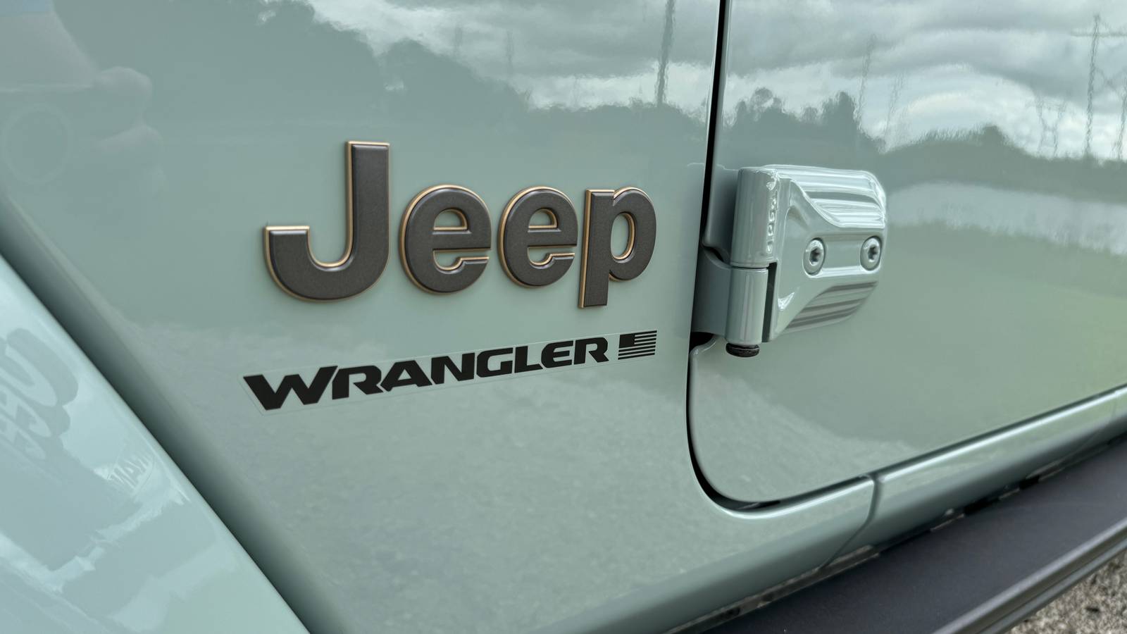 The 2025 Jeep Wrangler V6 Is Getting Back Together With The Auto