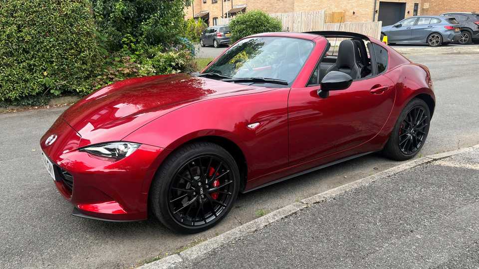 Elegantes Mazda Mx 5 2024 Bild