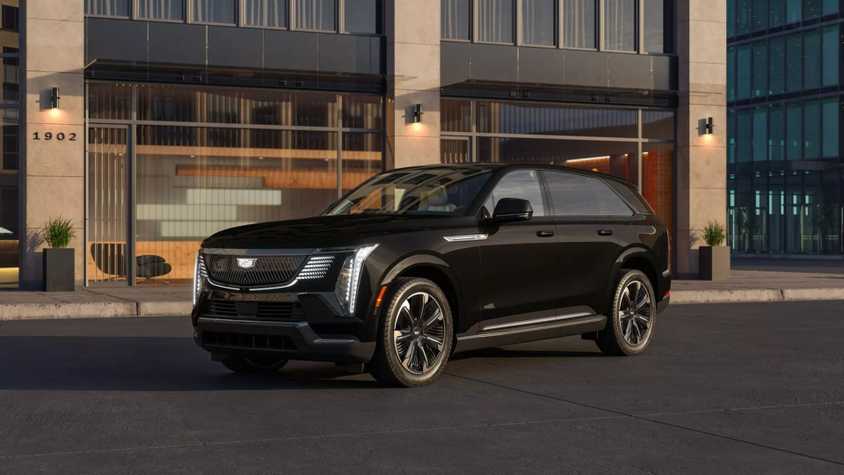 Best Large Electric SUVs for 2025 | Top Full-size EVs | CarBuzz