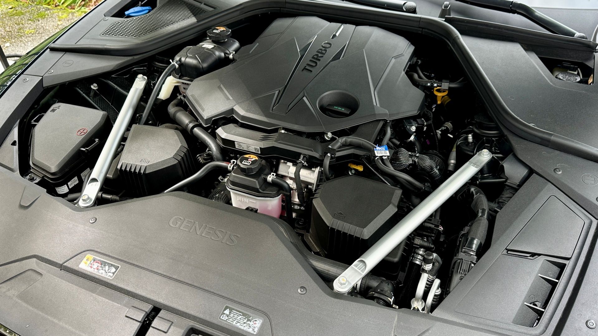 2025 Genesis G80 Pricing, Photos & Specs