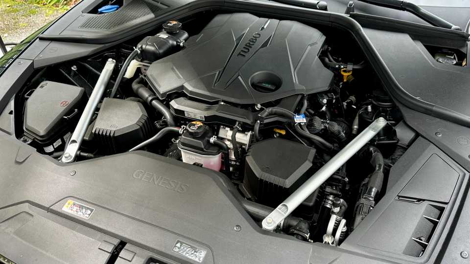 2025 Genesis G80 Pricing, Photos & Specs