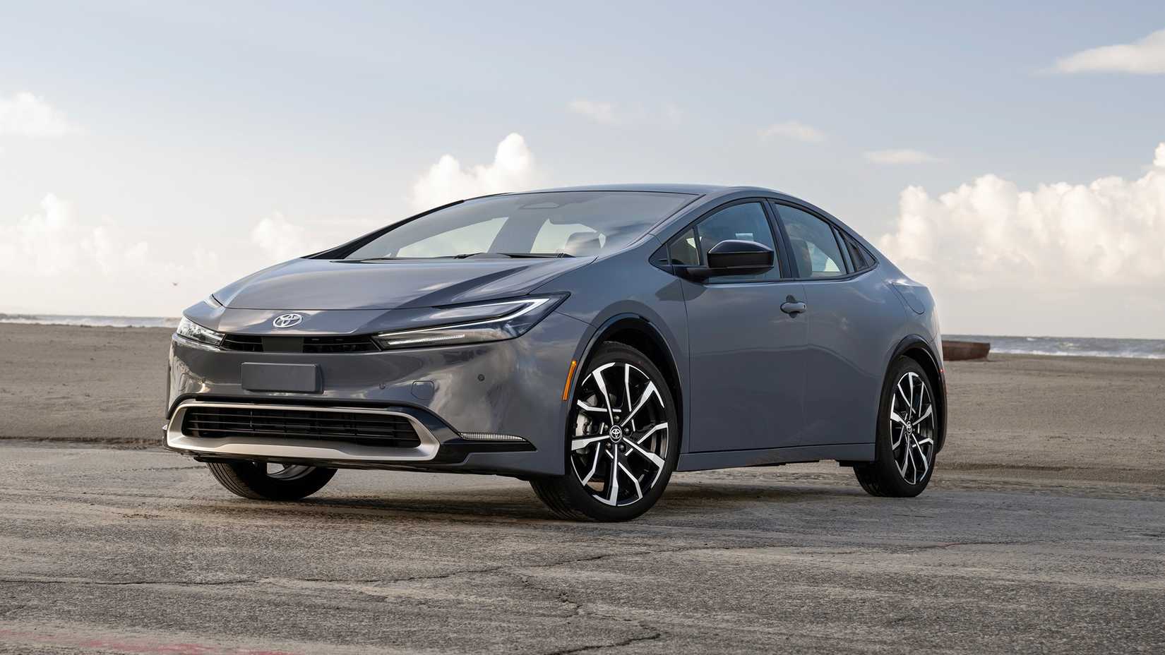 Toyota's Heaviest Plug-In Hybrid Quietly Out-Ranges Its Own Prius Flagship