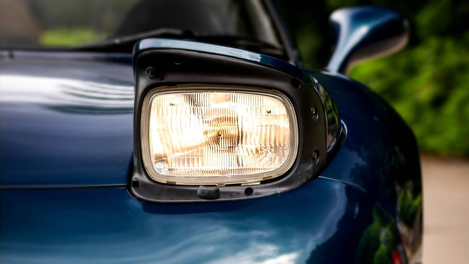 Auto Design Trends Of The 1990s That Are Overdue For A Comeback