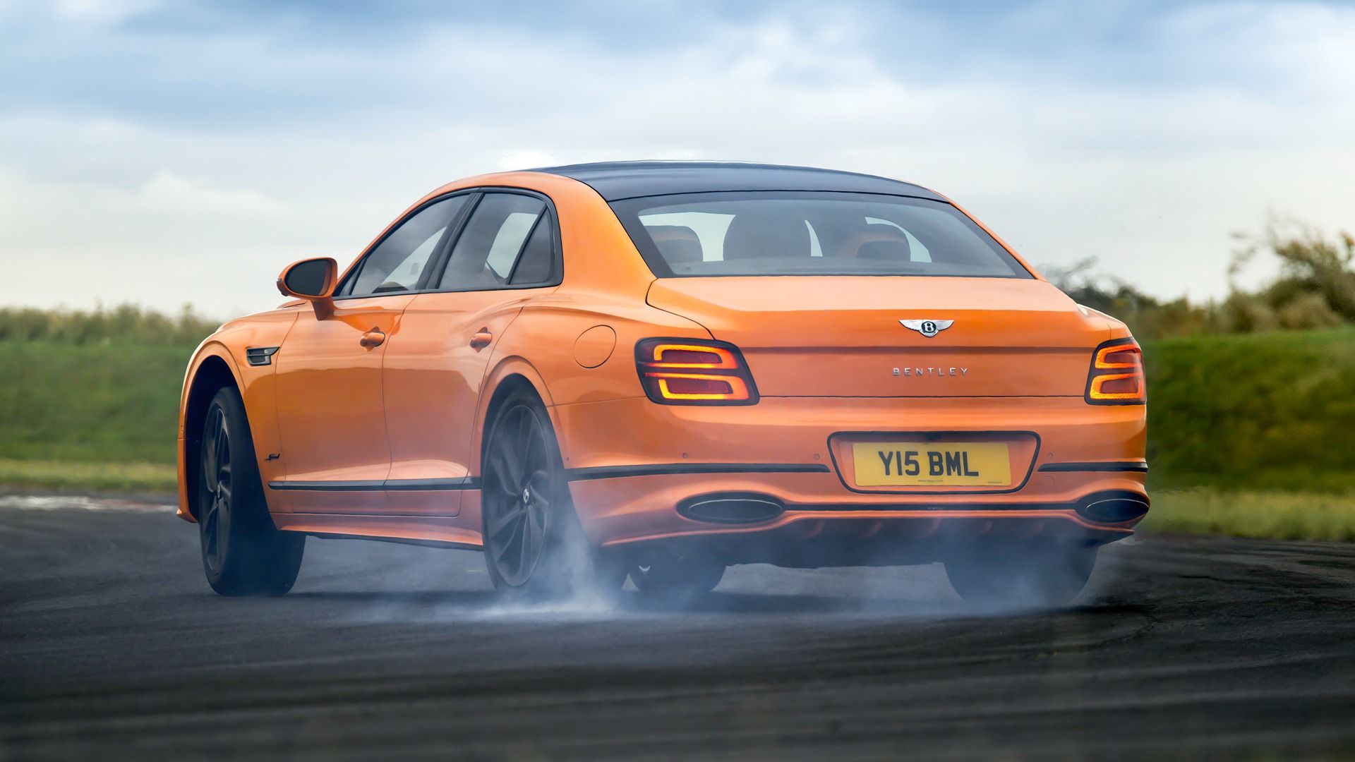 New Bentley Flying Spur Coming September 10 With 771 HP Hybrid V8