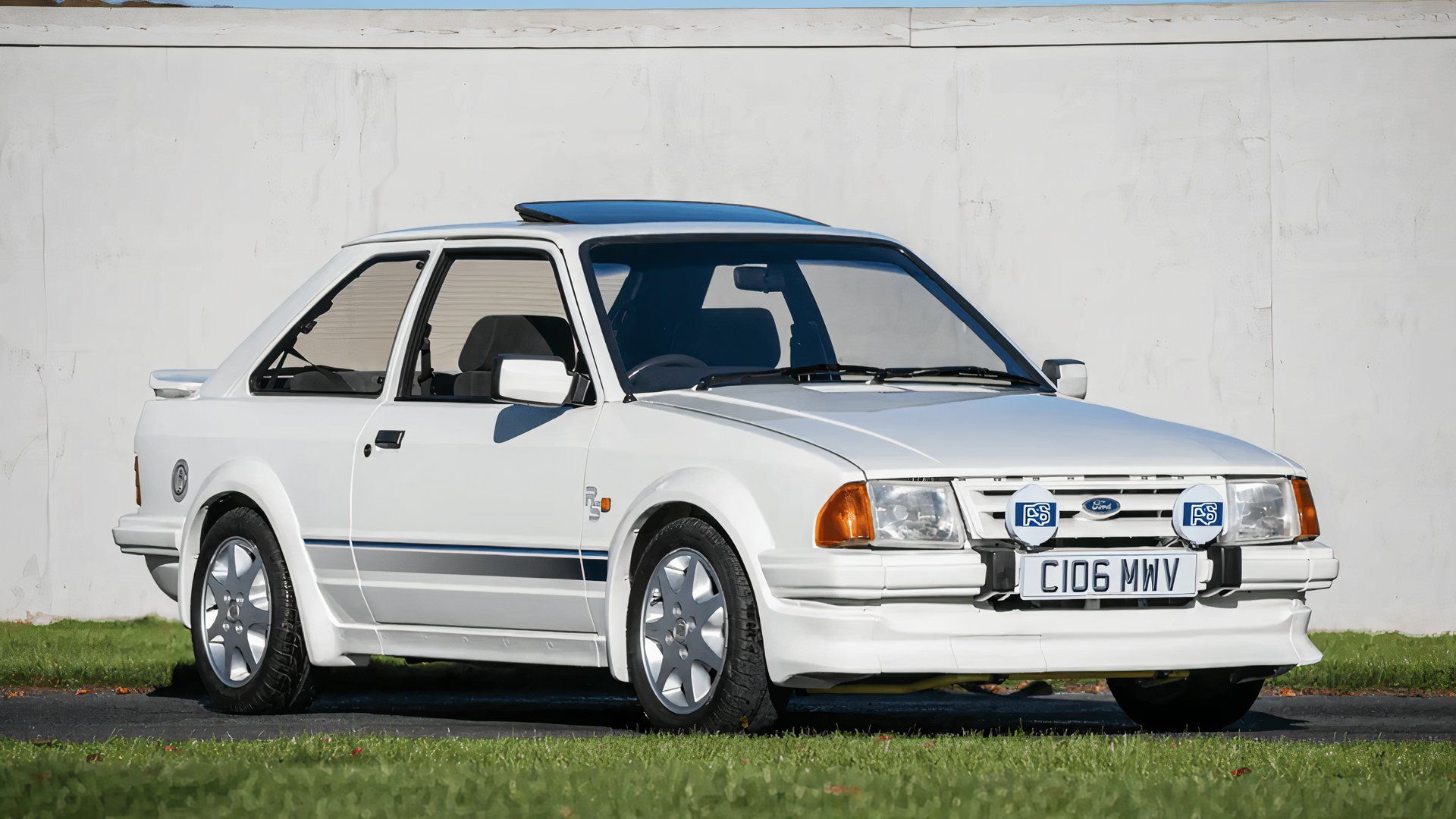 10 Greatest Ford Hot Hatchbacks Of All Time - Dumoid.com