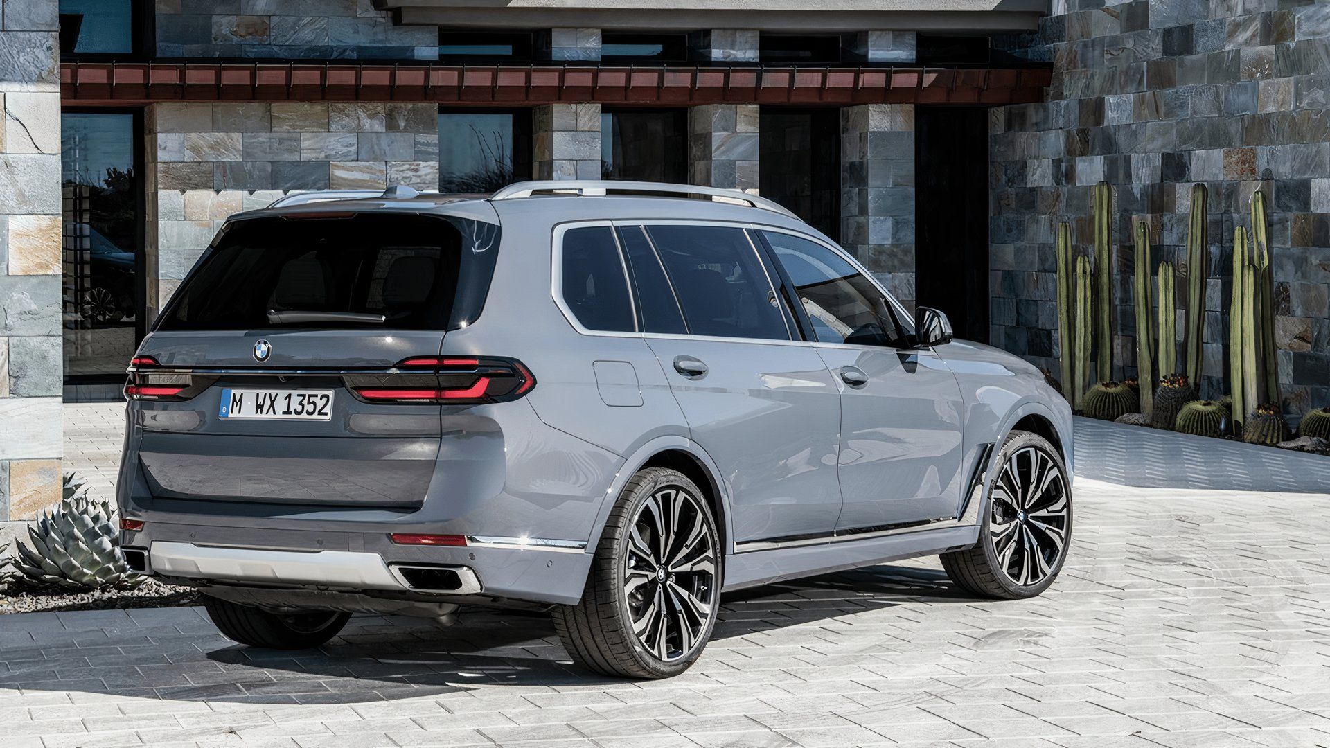 2024 BMW X7 Pricing, Photos & Specs