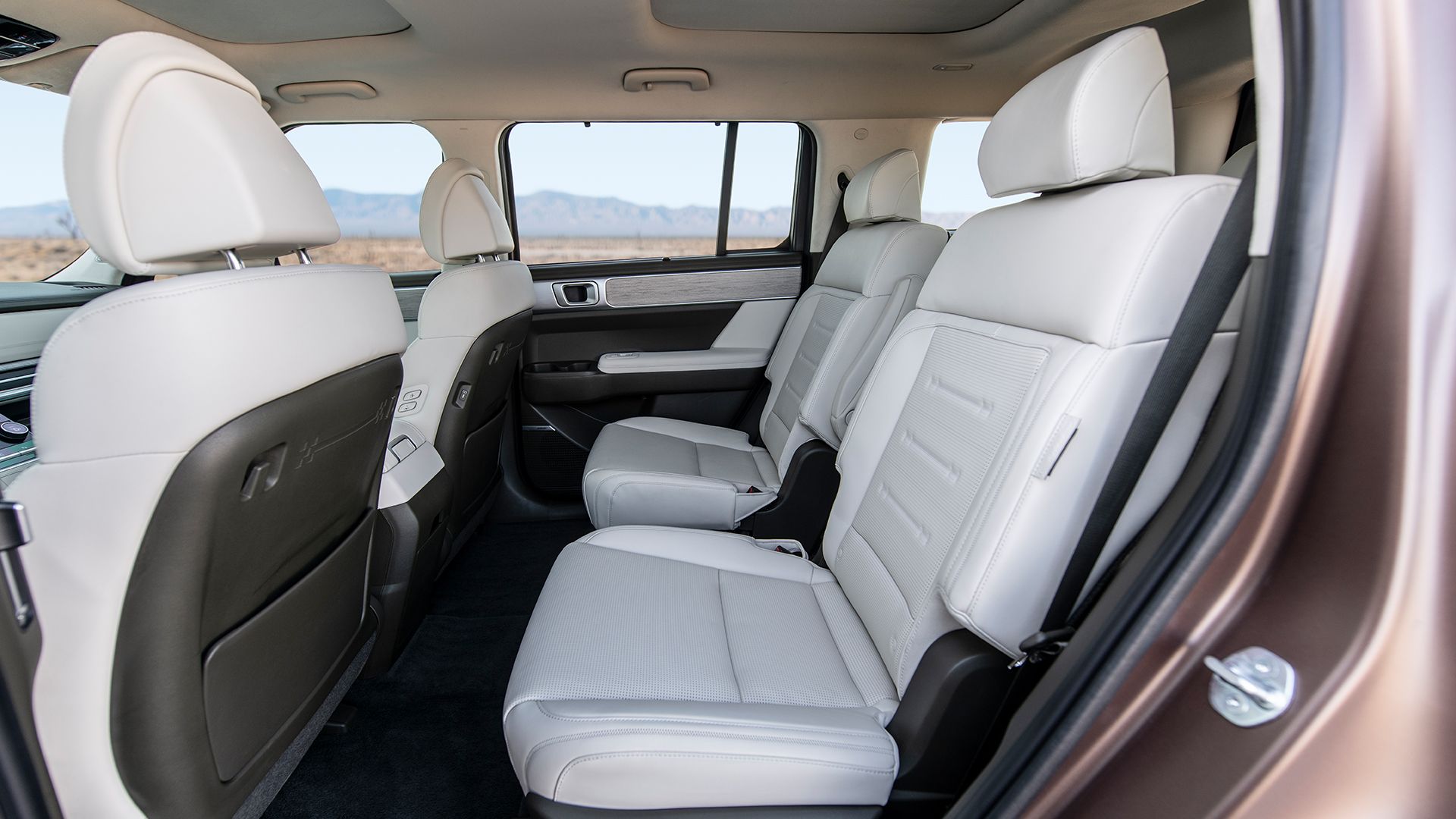 2024 Hyundai Santa Fe Interior and Exterior Photo Gallery