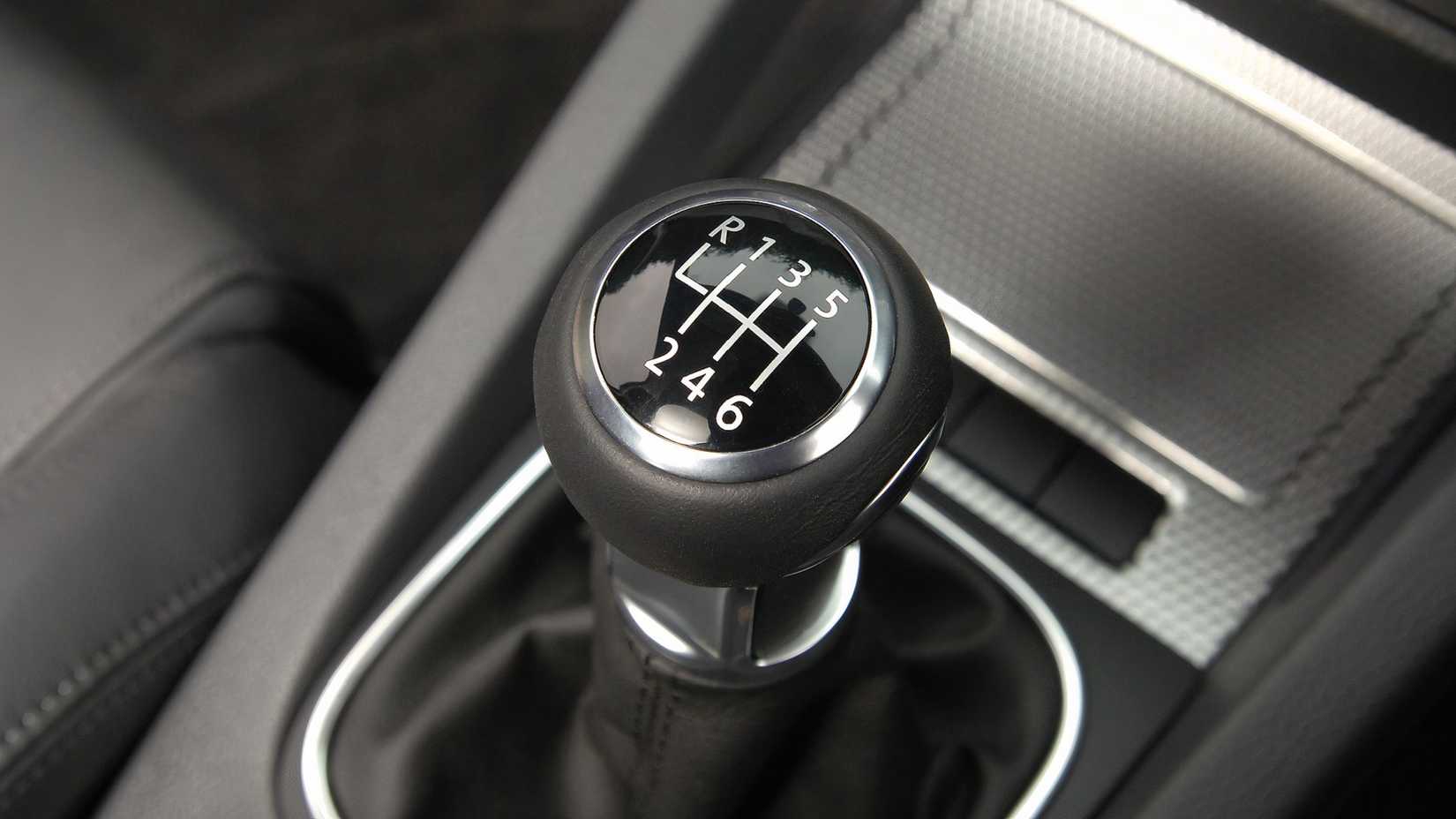 Why The Manual Transmission Is Much More Popular In Europe Than The USA