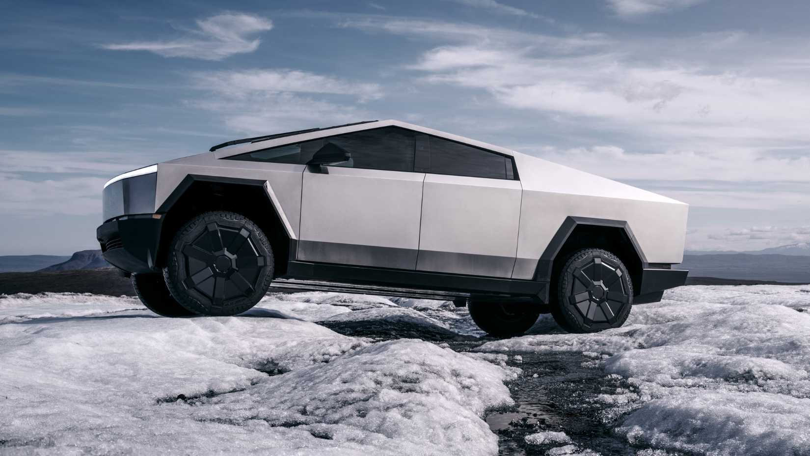 The Tesla Cybertruck And Rivian R1T: Steel Versus Aluminum