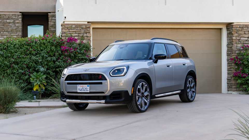 2025 Mini Cooper Countryman - Overview Pricing, Photos & Specs