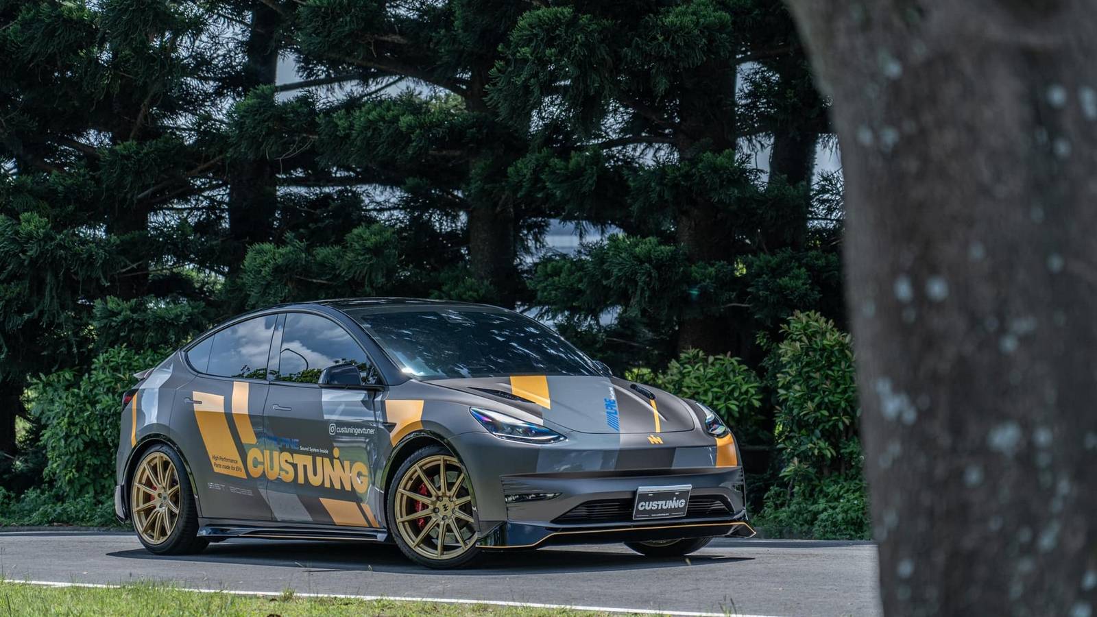 Three Wild New Body Kits Help Set Your Tesla Apart From The Rest