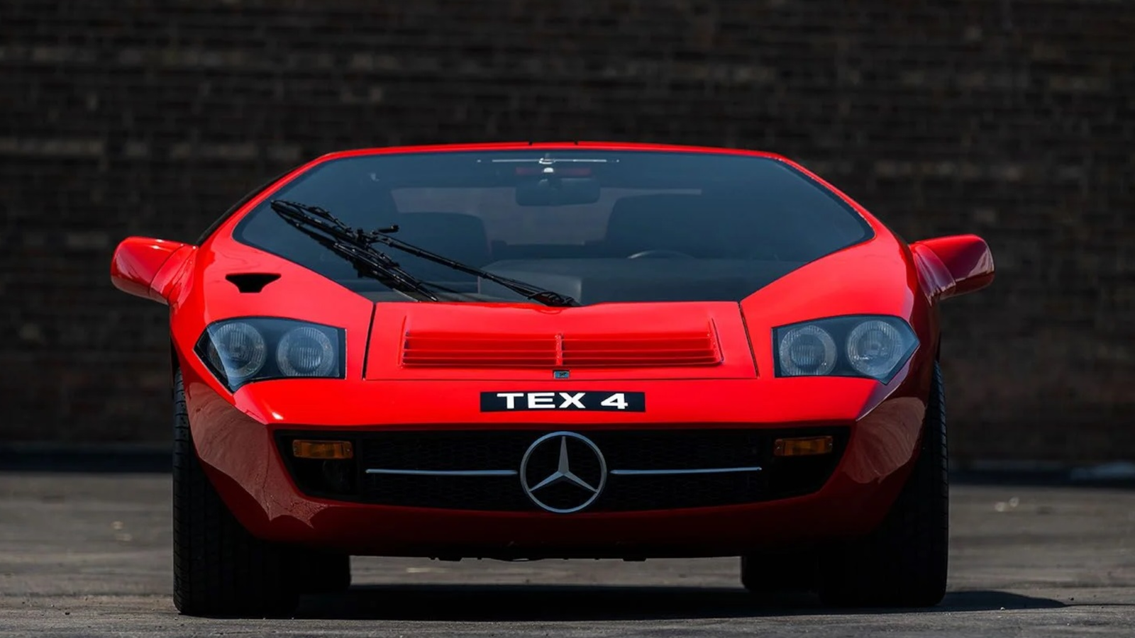 The Forgotten V8-Powered Mercedes-Benz Predecessor To The SLS AMG