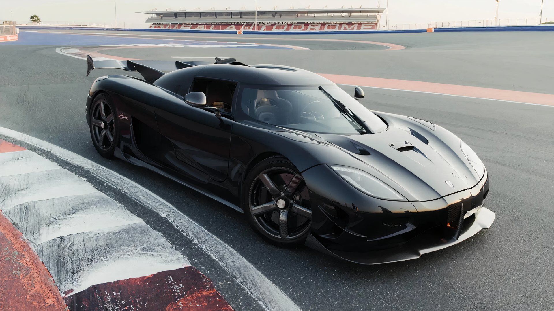 Koenigsegg Agera RS - Review | CarBuzz