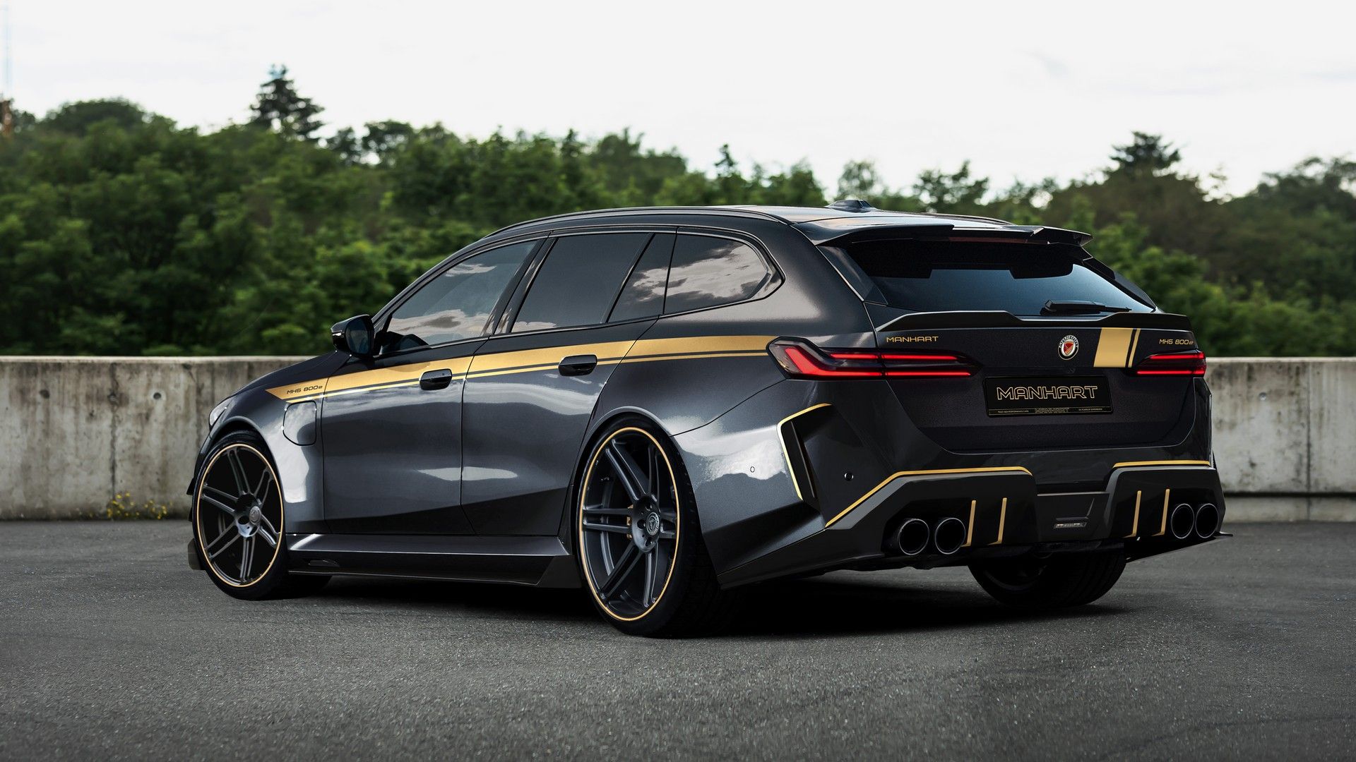 The Madmen At Manhart Make Massive M5 Upgrades
