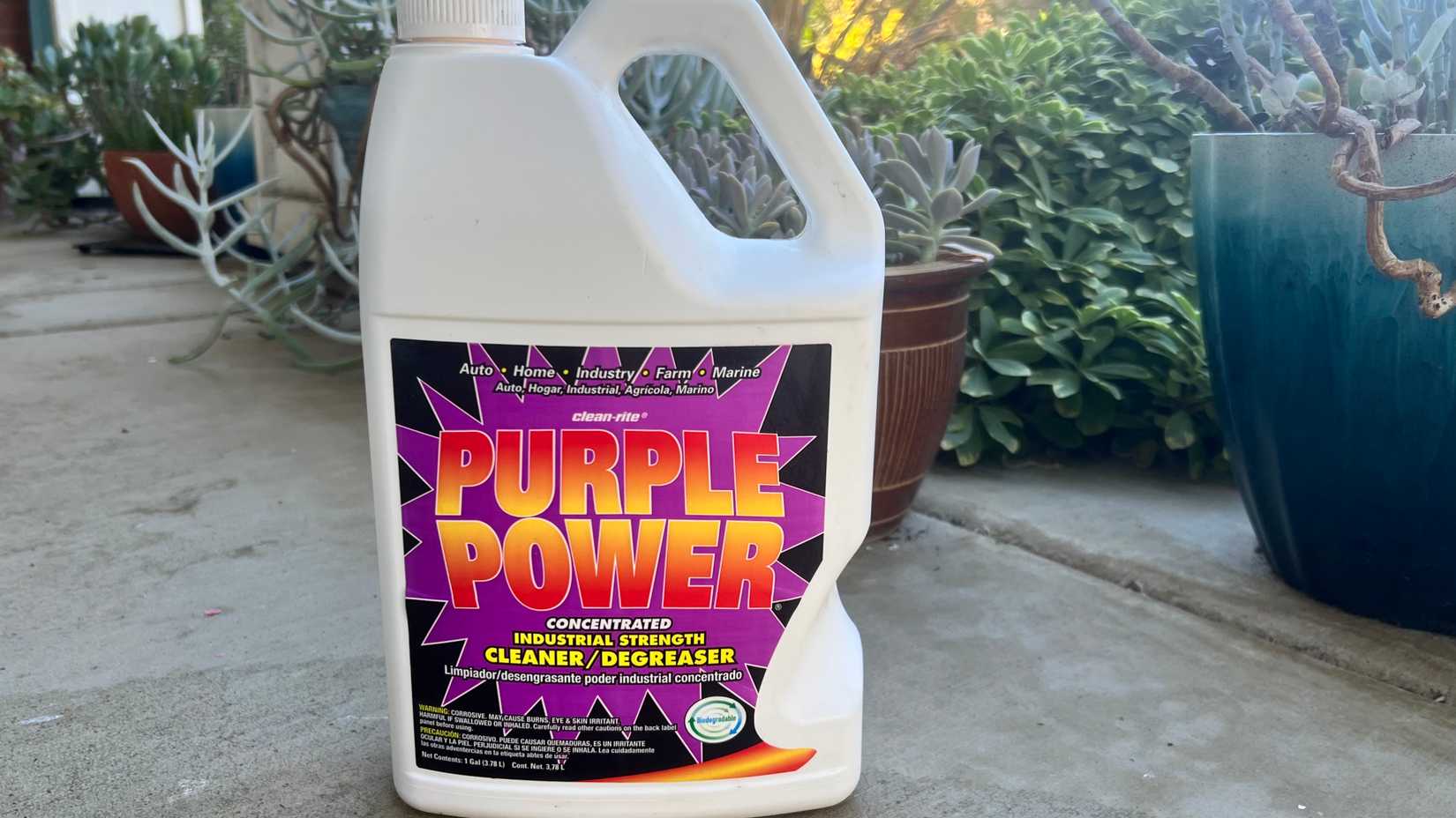 How To Clean Your Car's Engine Bay In 9 Steps