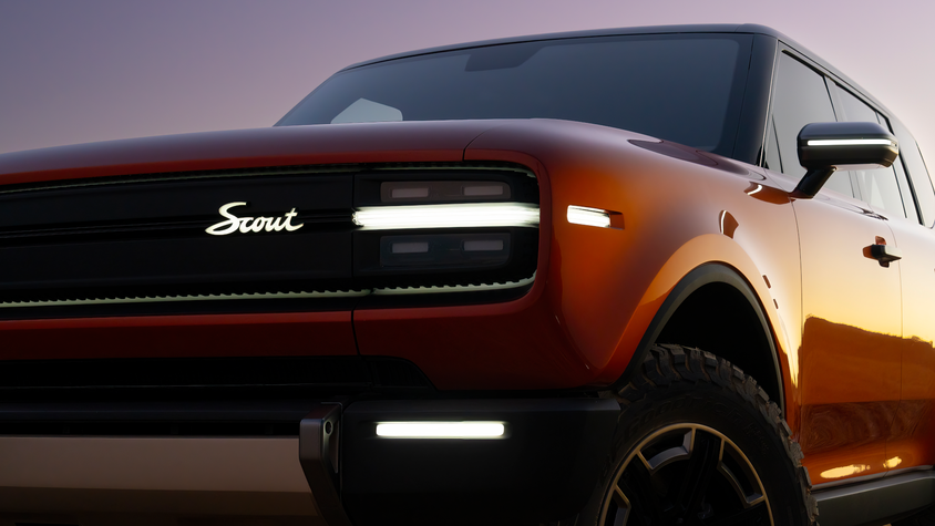 Best Large Electric SUVs for 2025 | Top Full-size EVs | CarBuzz