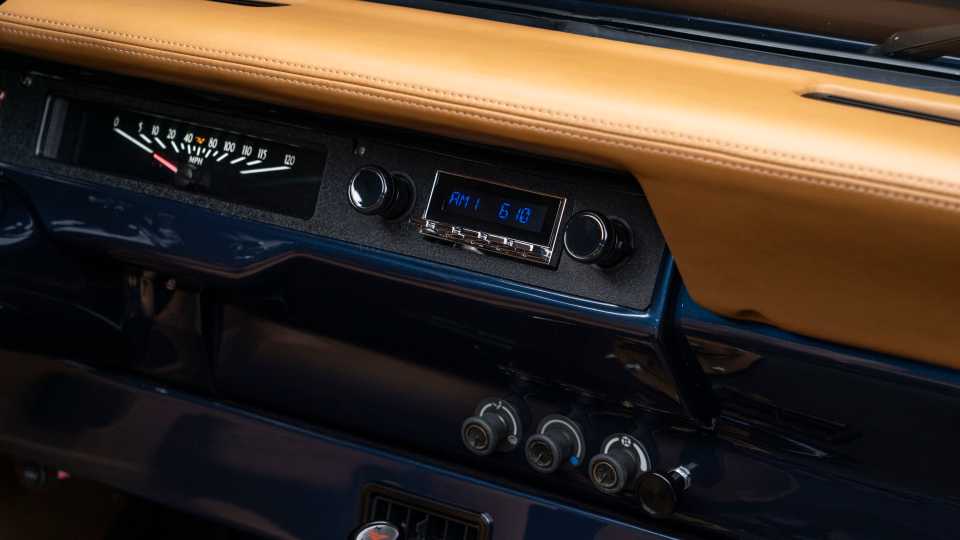 V8-Powered Scout II Restomod Flips The Bird At VW's Electric Scout Revival