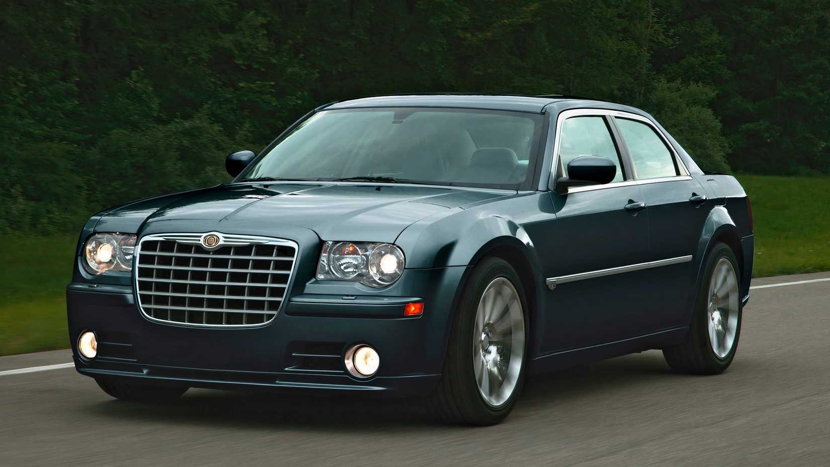 2010 Chrysler 300 SRT8 Pricing, Photos & Specs