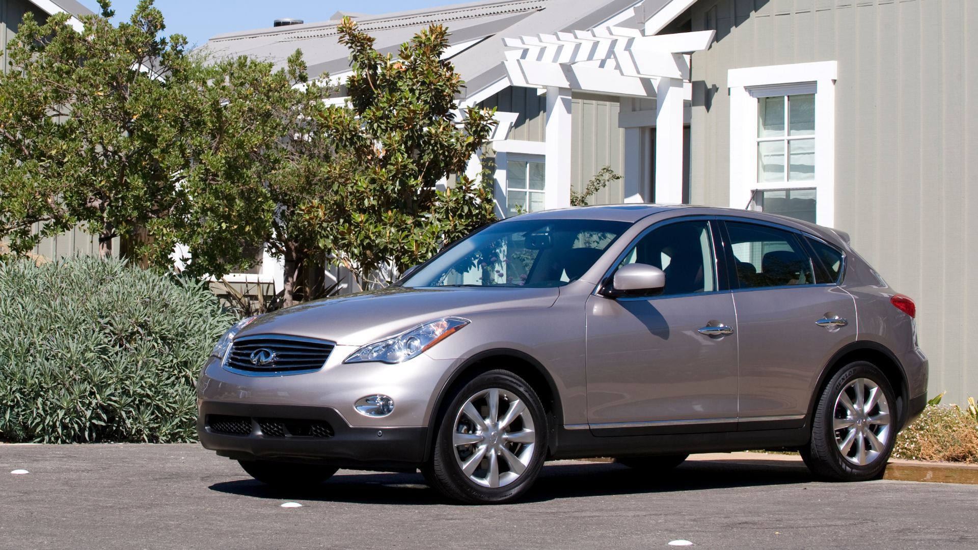 2012 Infiniti EX35 Pricing, Photos & Specs