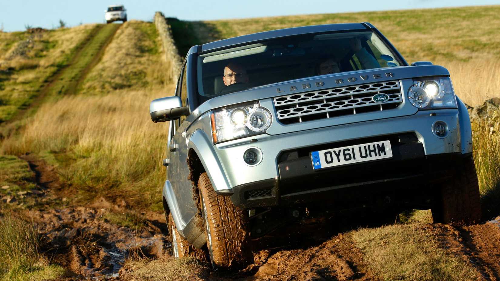 2011 Land Rover LR4 Pricing, Photos & Specs