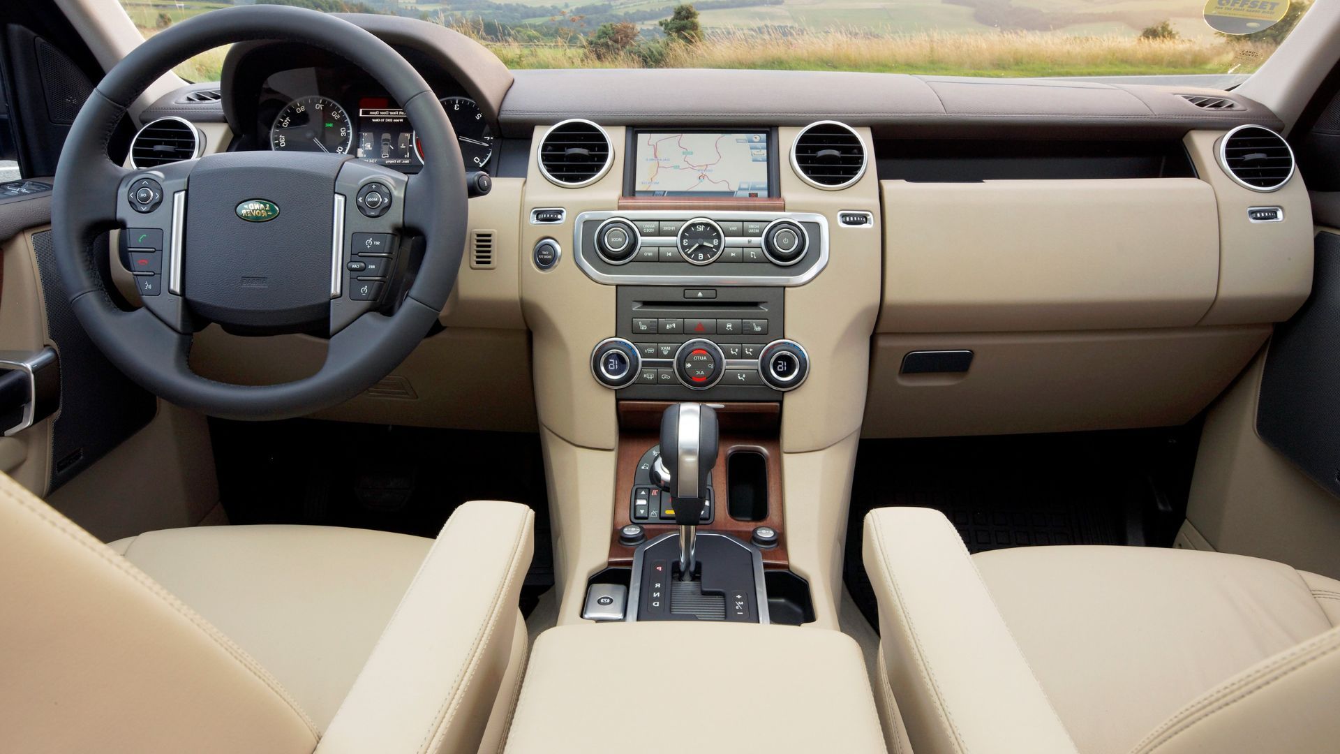 2010 Land Rover LR4 Interior Photos
