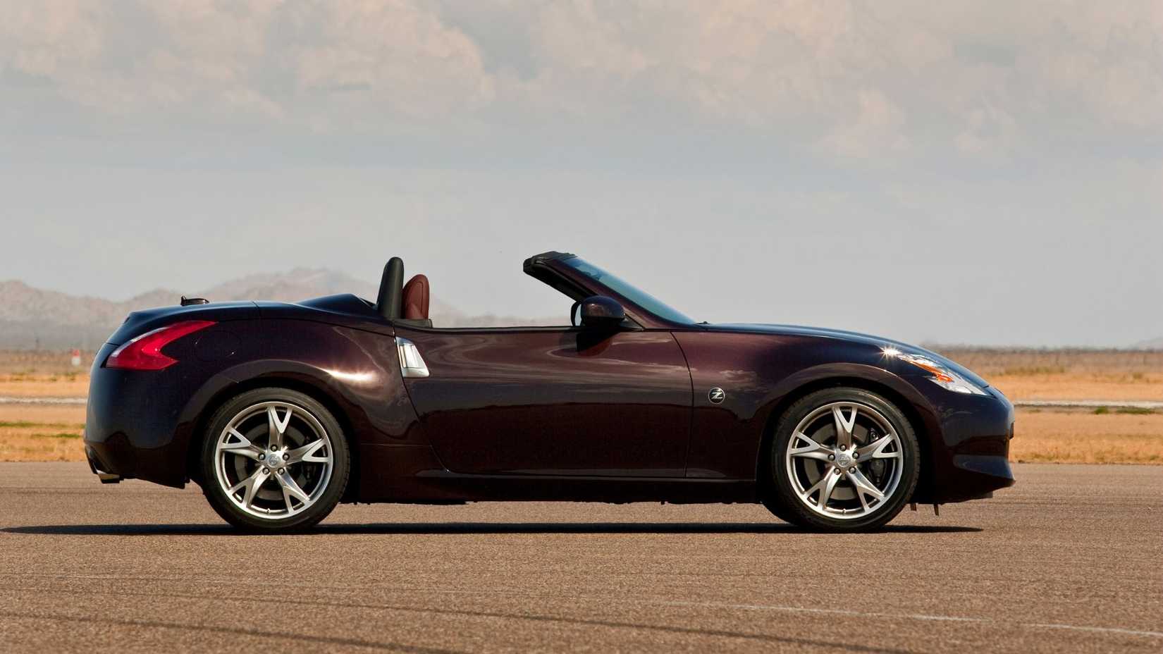 The Nissan 370Z Is An Affordable Roadster And The Perfect Entry-Level ...
