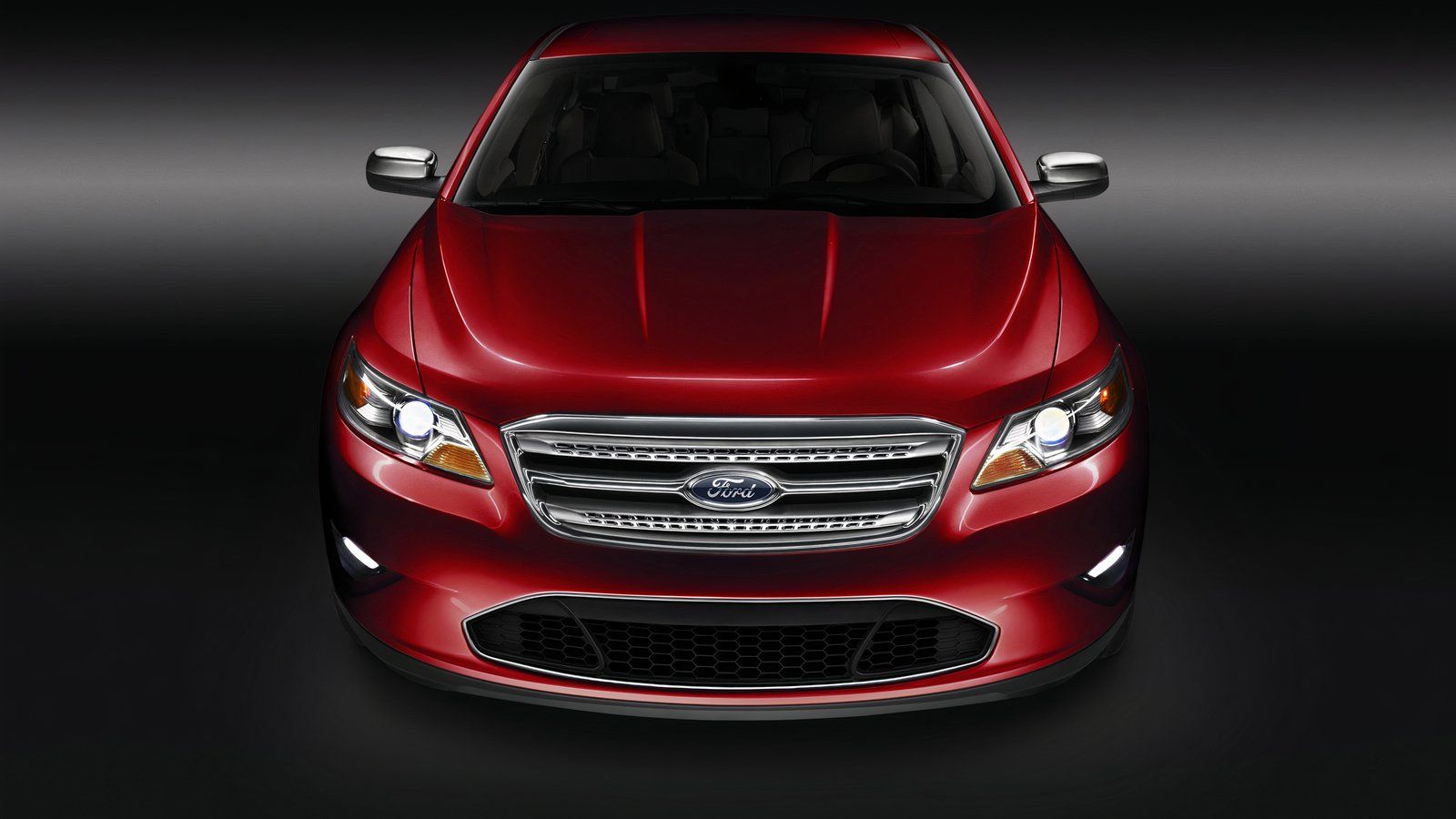 2010 Ford Taurus Pricing, Photos & Specs