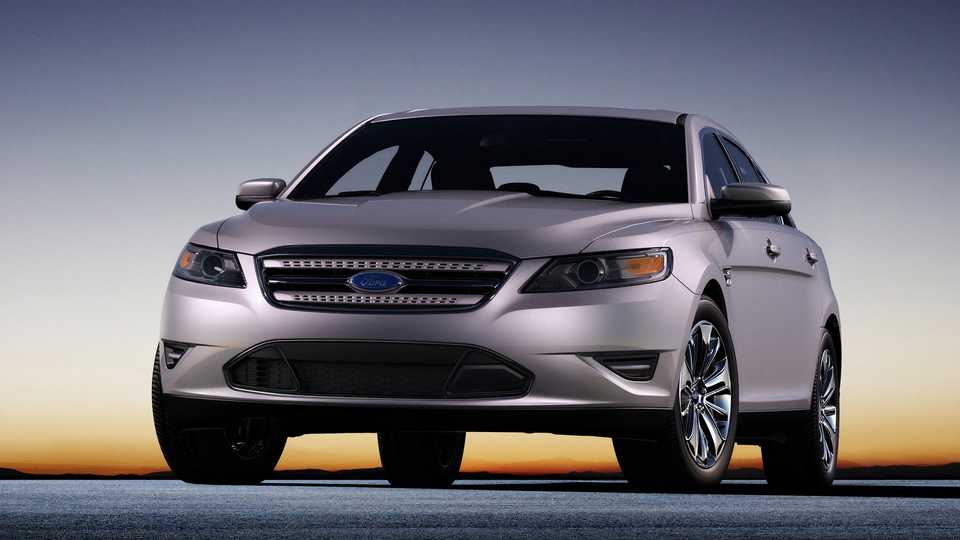 2012 Ford Taurus Pricing, Photos & Specs