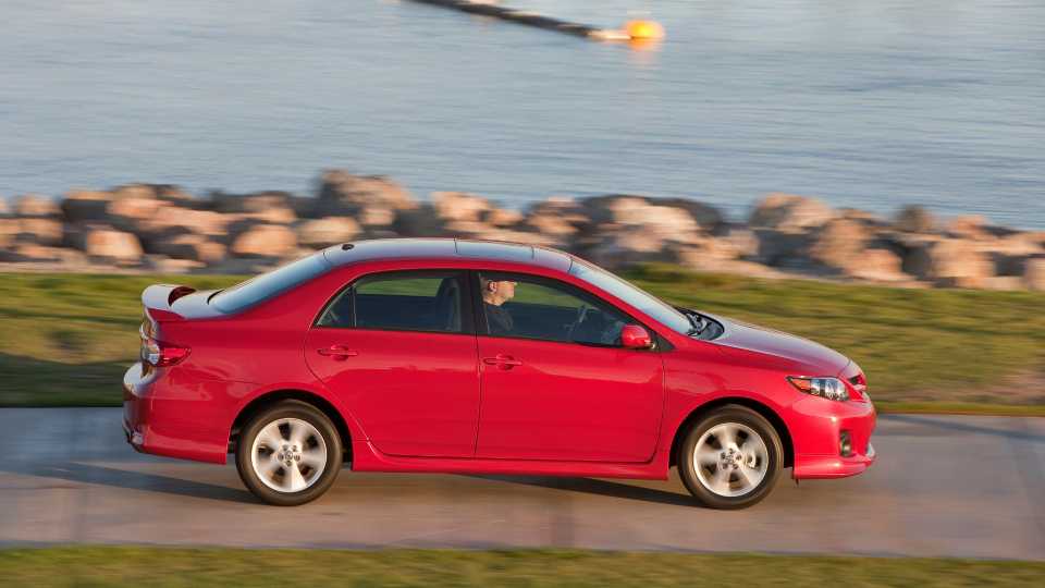 2012 Toyota Corolla Sedan Pricing, Photos & Specs