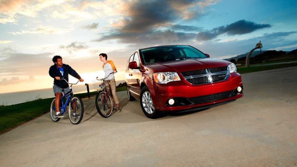 2012 Dodge Grand Caravan - Overview Pricing, Photos & Specs