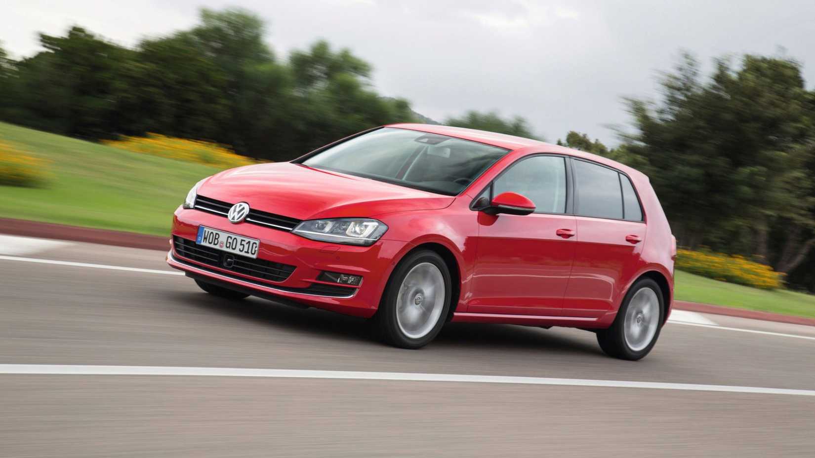 2012 Volkswagen Golf Pricing, Photos & Specs