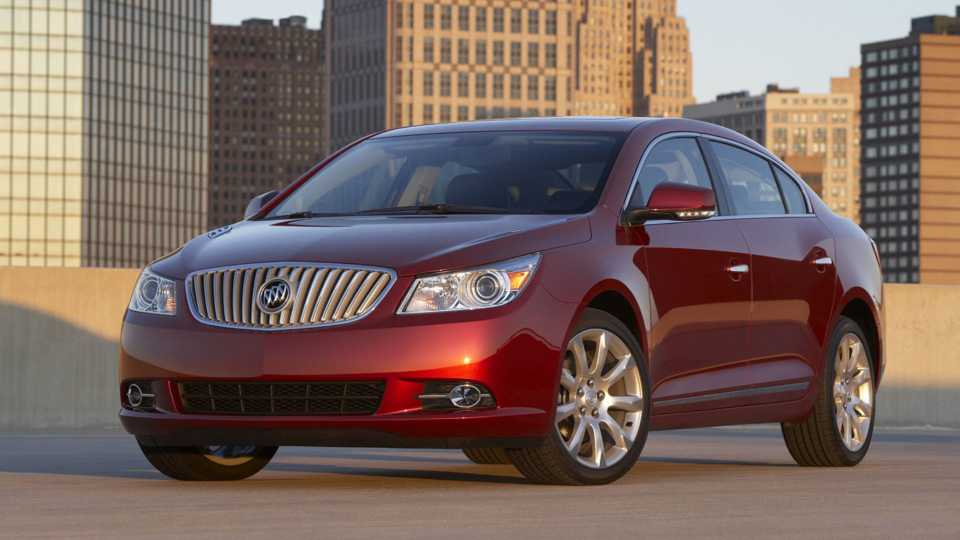 2012 Buick LaCrosse Pricing, Photos & Specs
