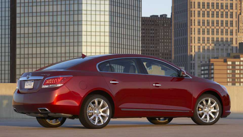 2012 Buick LaCrosse Pricing, Photos & Specs