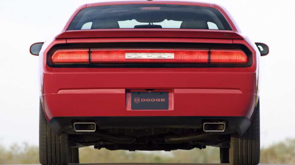 2012 Dodge Challenger Pricing, Photos & Specs