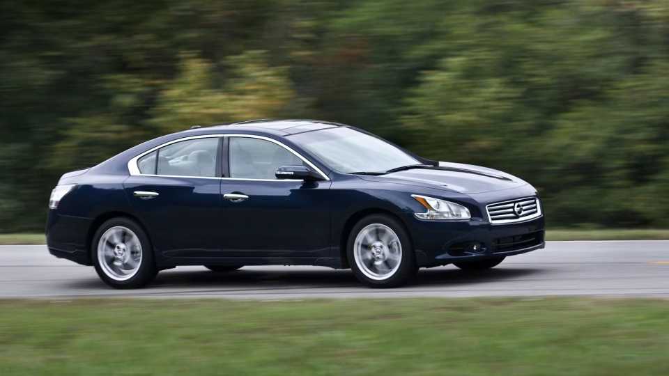 2012 Nissan Maxima Pricing, Photos & Specs