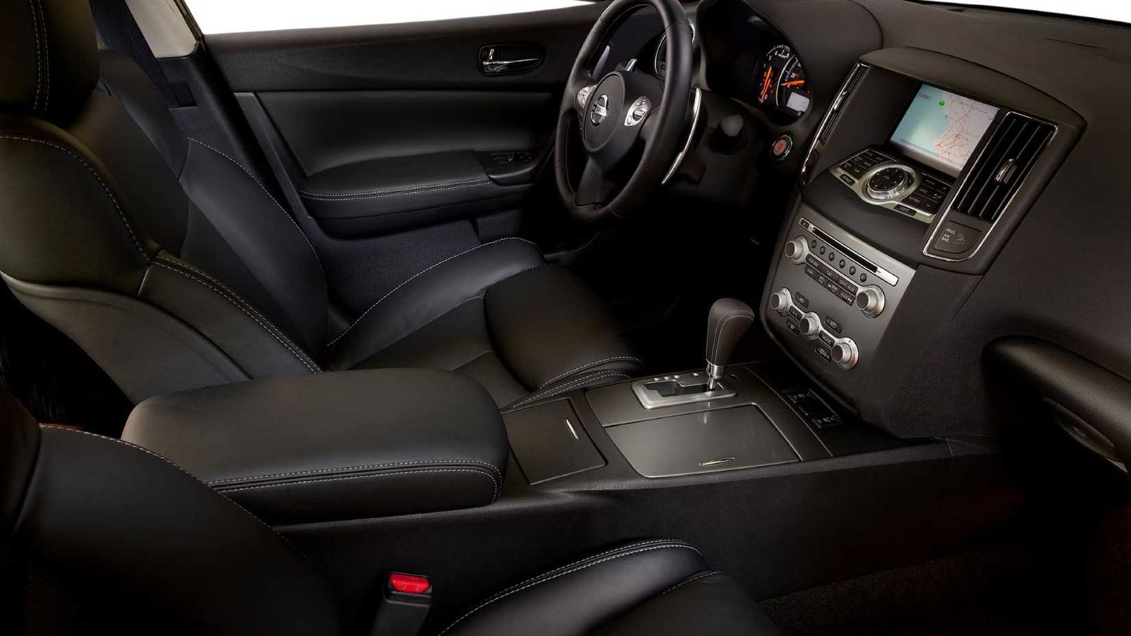 Charger vs Maxima: With A $20,000 Budget, Which Is Best?