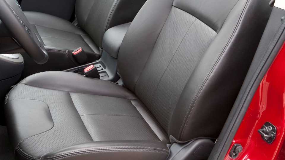 2010 Nissan Sentra Pricing, Photos & Specs