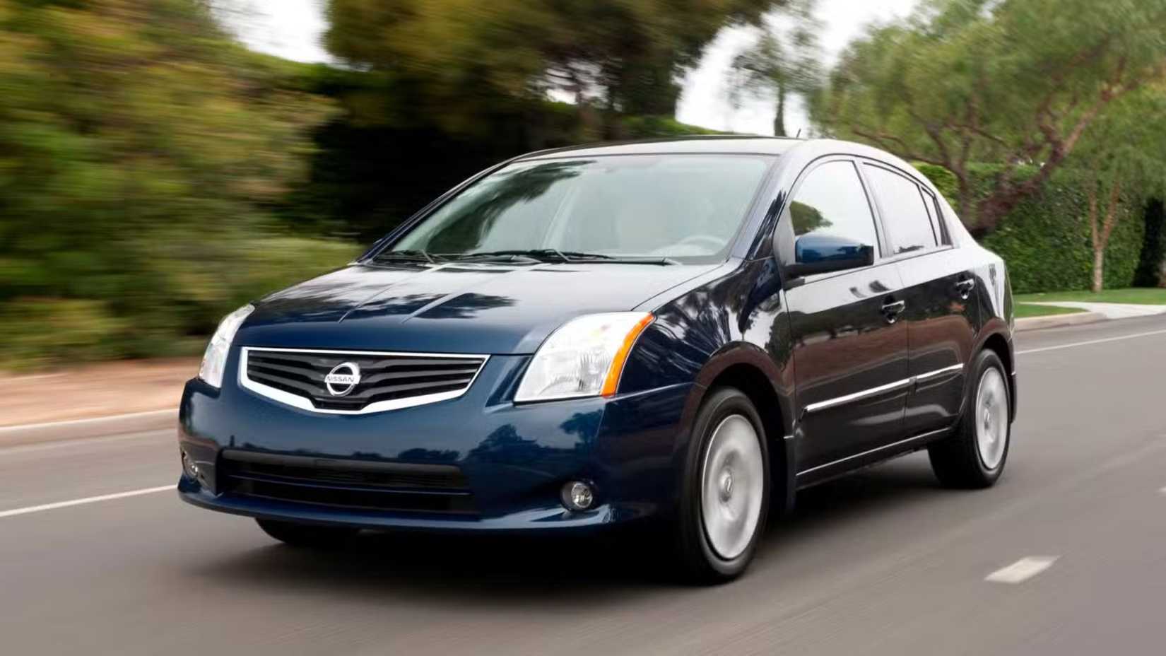 2010 Nissan Sentra Pricing, Photos & Specs