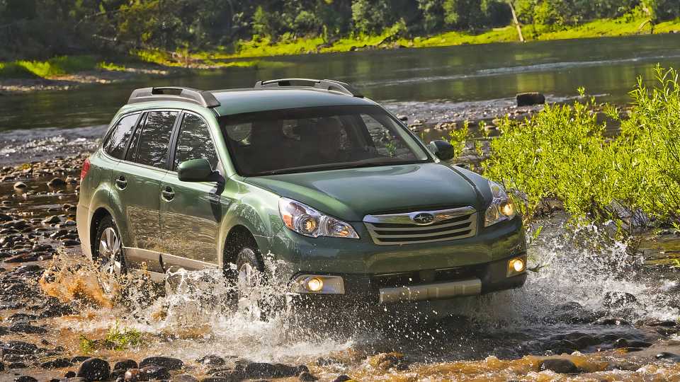 2012 Subaru Outback Pricing, Photos & Specs