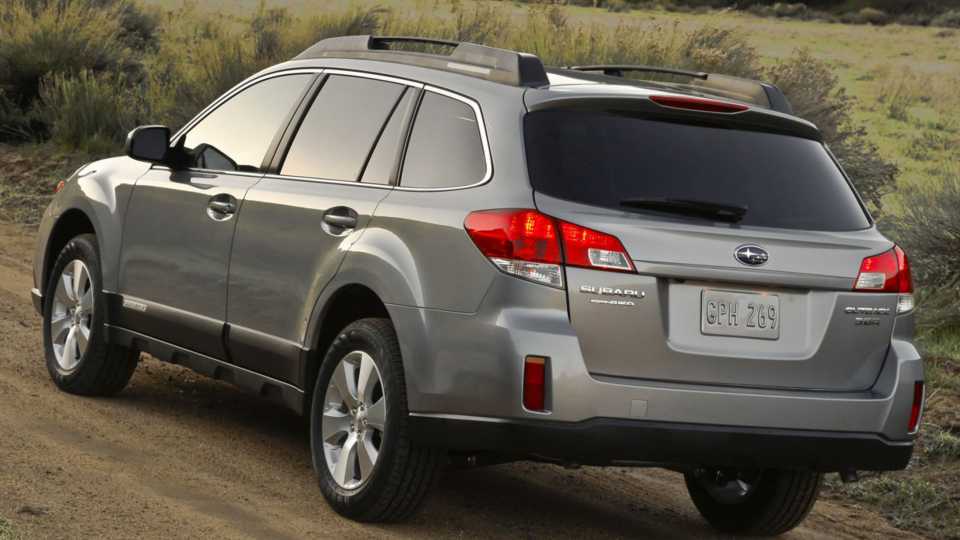2012 Subaru Outback Pricing, Photos & Specs