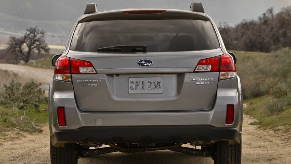 2012 Subaru Outback Pricing, Photos & Specs