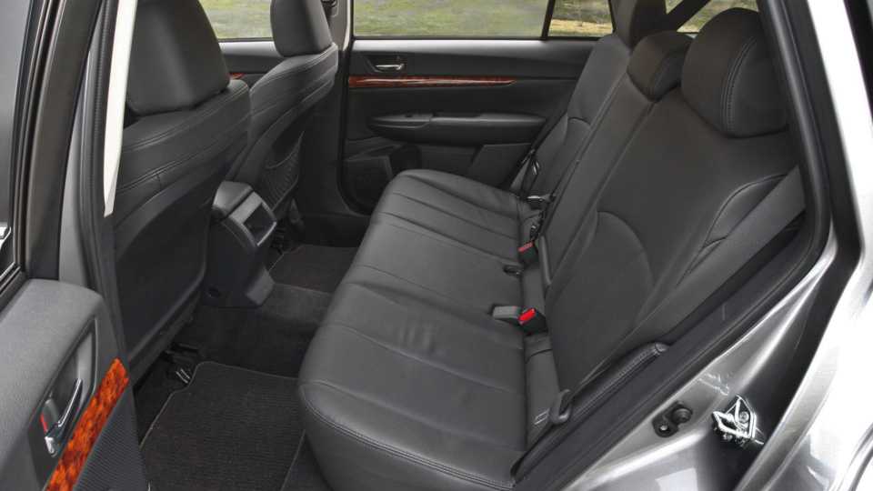 2012 Subaru Outback Pricing, Photos & Specs