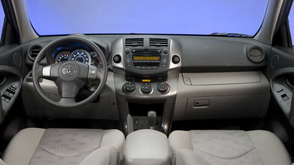 2012 Toyota RAV4 Pricing, Photos & Specs