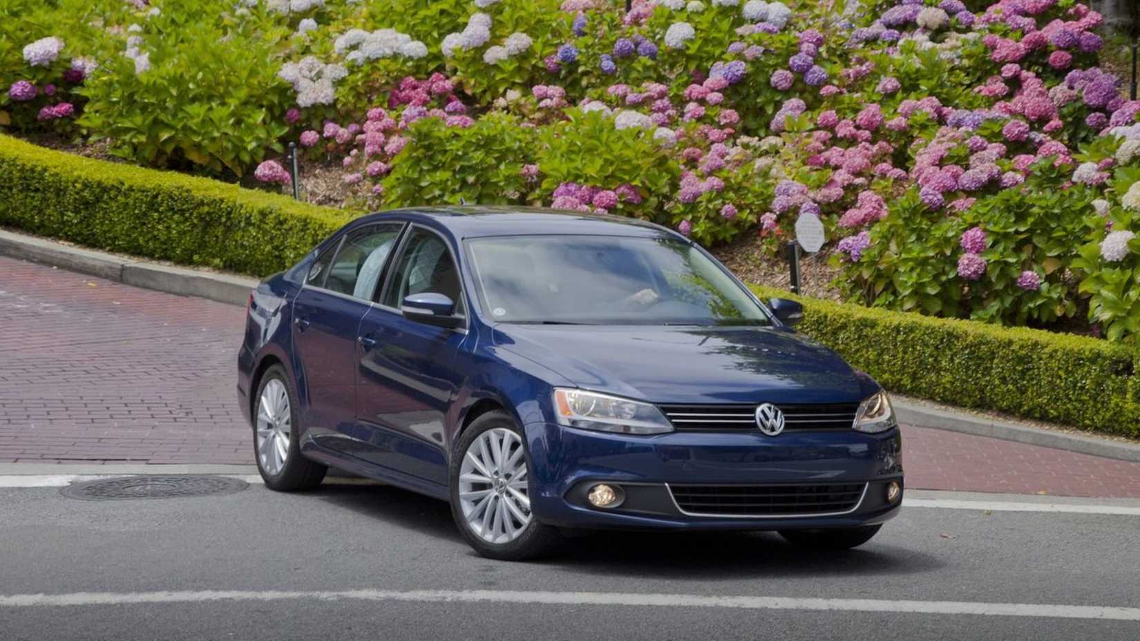 2012 Volkswagen Jetta Pricing, Photos & Specs