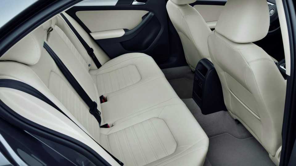 2012 Volkswagen Jetta Pricing, Photos & Specs