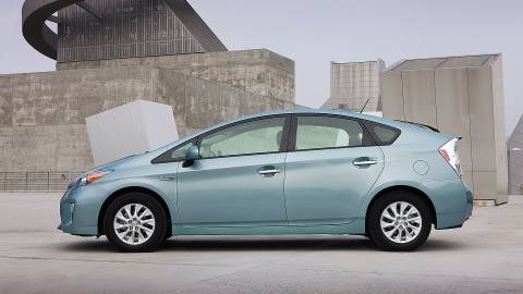 2012 Toyota Prius Plug-In Pricing, Photos & Specs