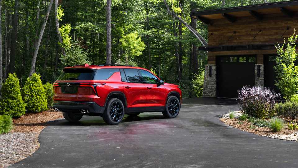 2024 Chevrolet Traverse Pricing, Photos & Specs