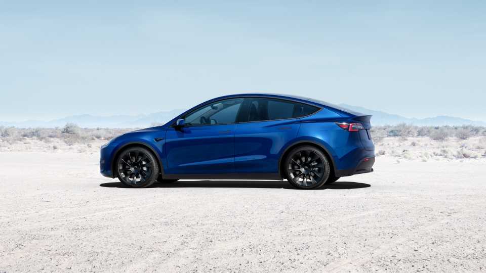 2024 Tesla Model Y Pricing, Photos & Specs