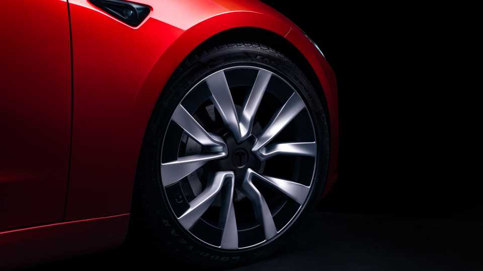 2024 Tesla Model 3 Photo Gallery: Interior and Exterior