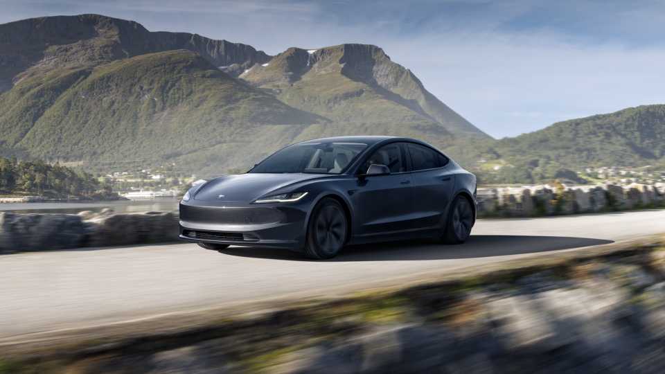 2024 Tesla Model 3 Photo Gallery: Interior and Exterior